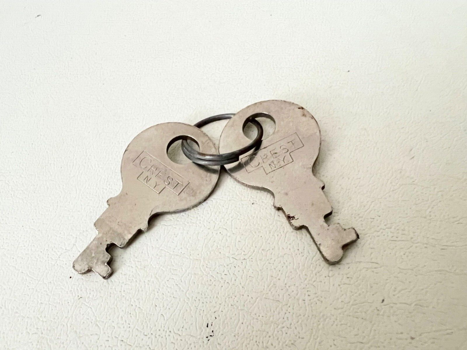 Vintage CREST N.Y. Set of 2 Keys | eBay