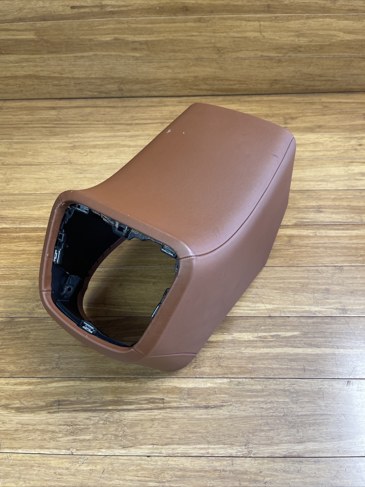 OEM 2017-2020 MASERATI LEVANTE CENTER CONSOLE REAR END COVER TRIM *NOTE ...