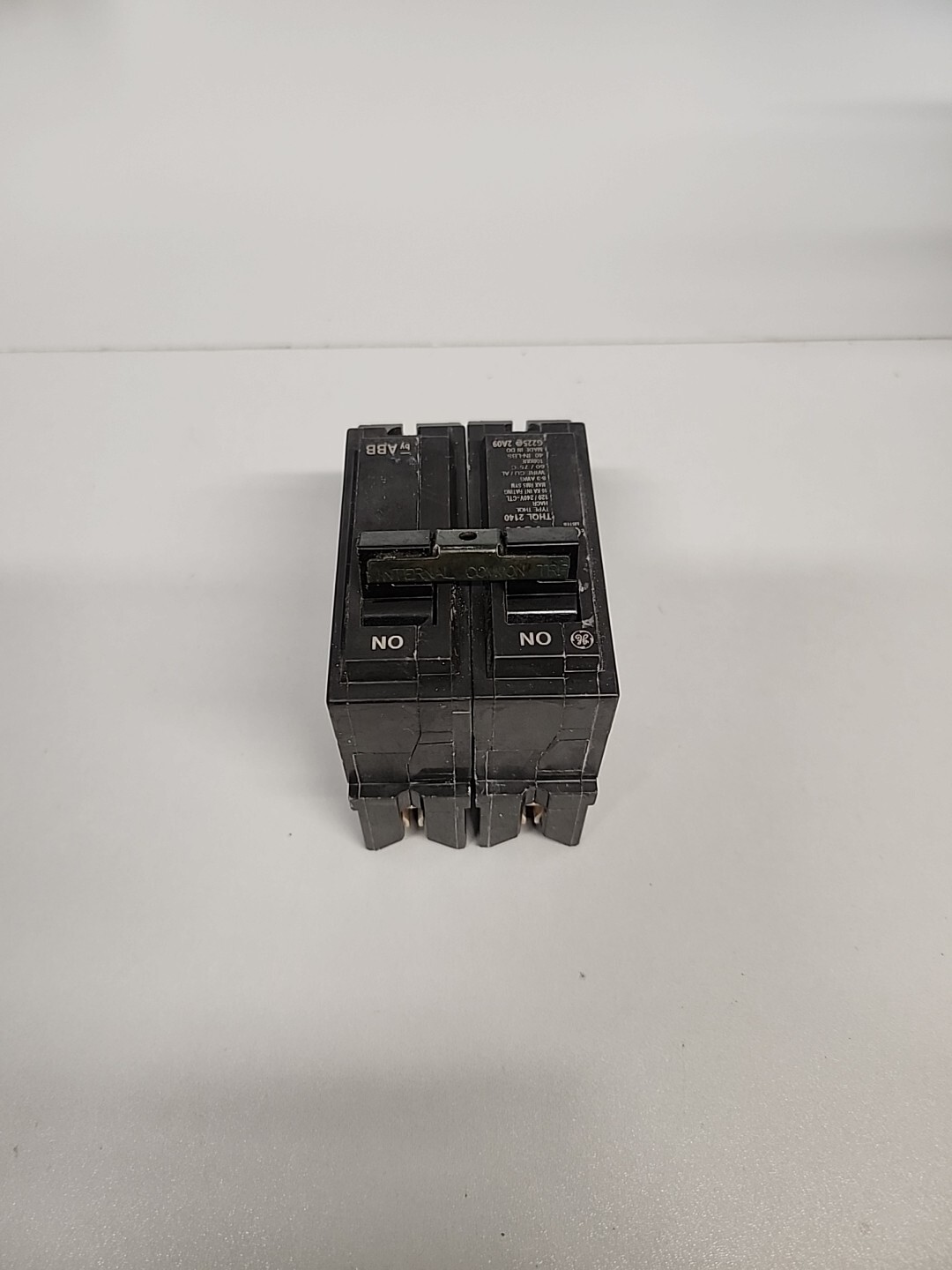 General Electeic GE THQL2140 40 Amp 2 pole Circuit Breaker 120/240V | eBay