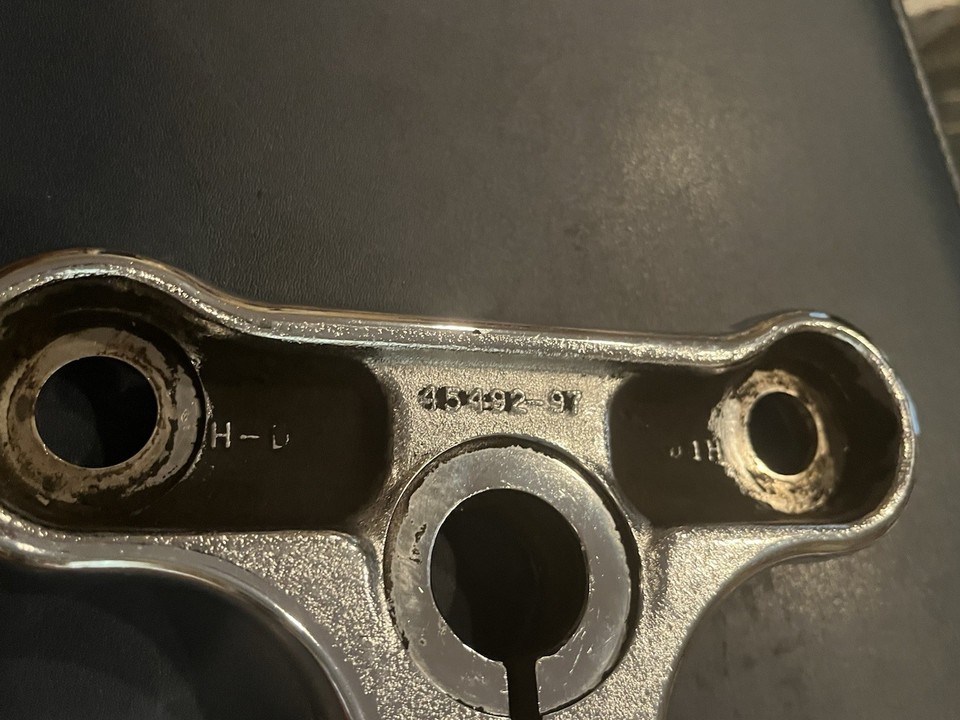 GENUINE 1997-2003 SOFTAIL FLSTS SPRINGER UPPER TRIPLE TREE CLAMP 45492 ...