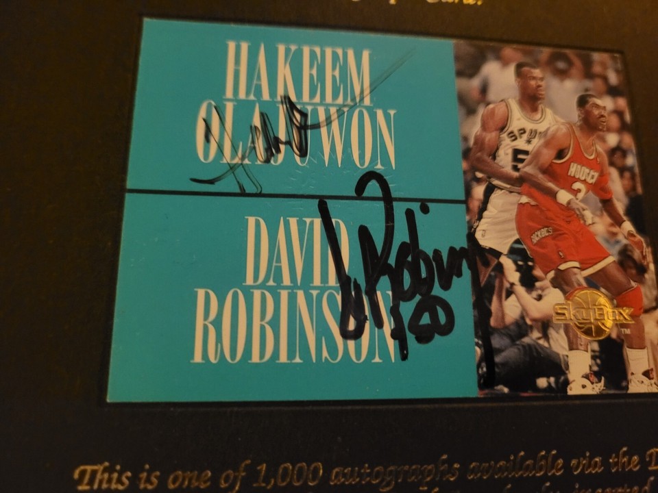 1994 SKYBOX PREMIUM DAVID ROBINSON/HAKEEM OLAJUWON DUAL AUTOGRAPH CARD ...