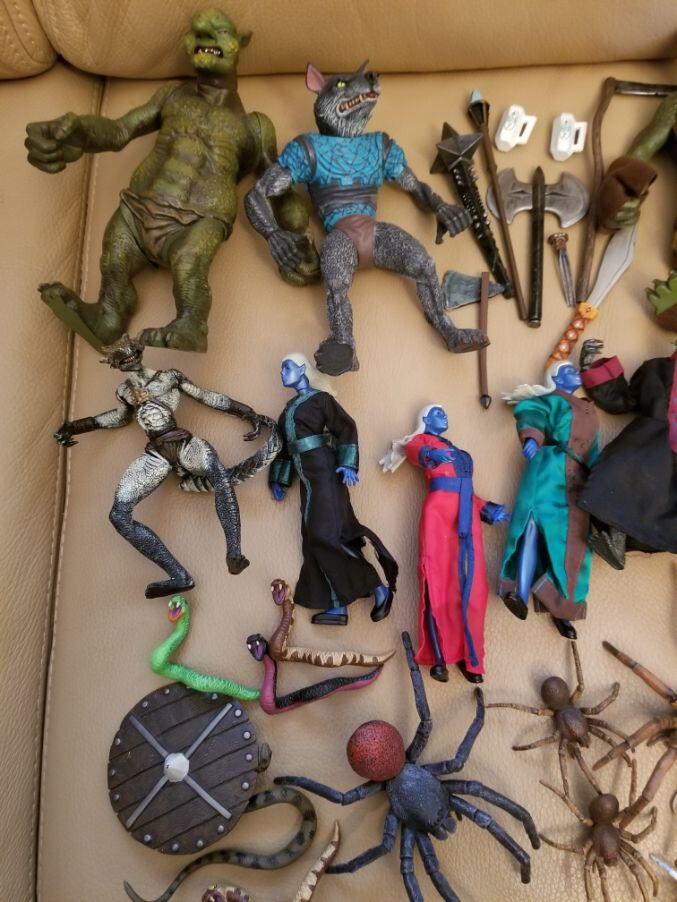 EVERQUEST troll dark elf iksar mucktail firiona vie froglok weapons ...