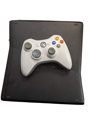 Microsoft Xbox 360 S 4GB Black Console w/ wireless controller and 2 ...