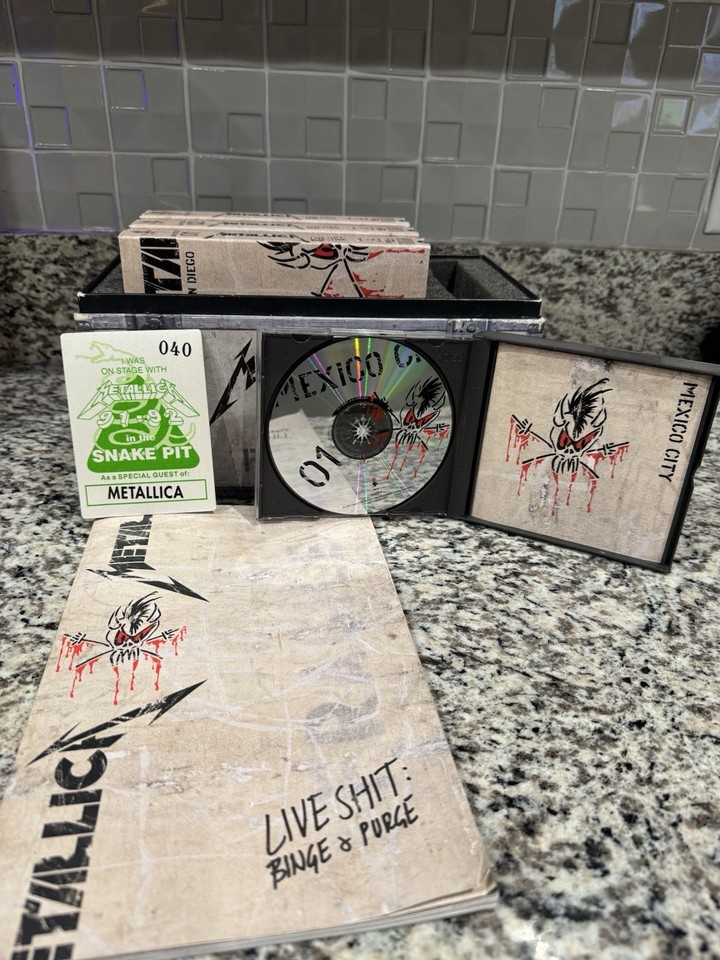 Metallica Live Shit Binge & Purge Box Set VHS Tapes CD & More COMPLETE ...