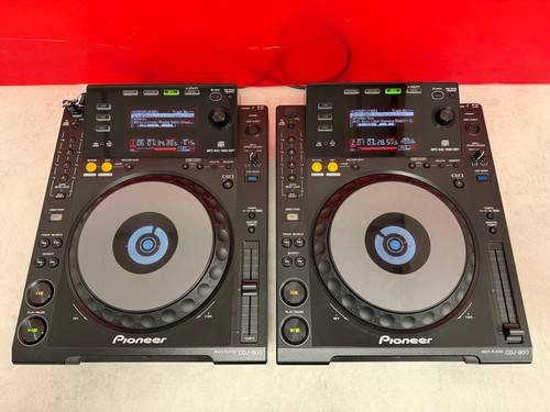 PAIR OF Pioneer CDJ900 Decks : Pro Multi-Players : play CD's, USB's ...