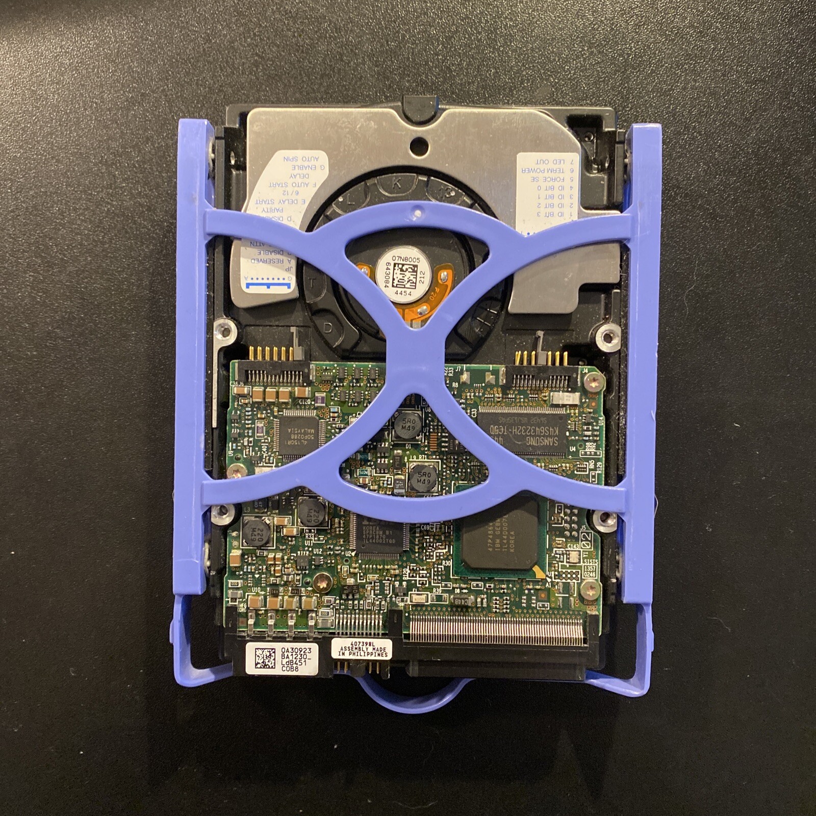 IBM E-server xSeries IC35L146UWDY10-0 146.8GB 68-Pin SCSI Hard Drive P ...