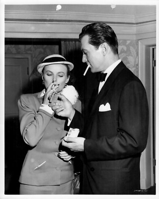 LOUISE CURRIE vintage 8x10 CLOSEUP original 1947 STUDIO STILL SMOKING ...