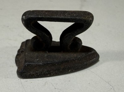 Vintage Miniature Dollhouse Toy Cast Flat Iron for Ironing! About 1 ...
