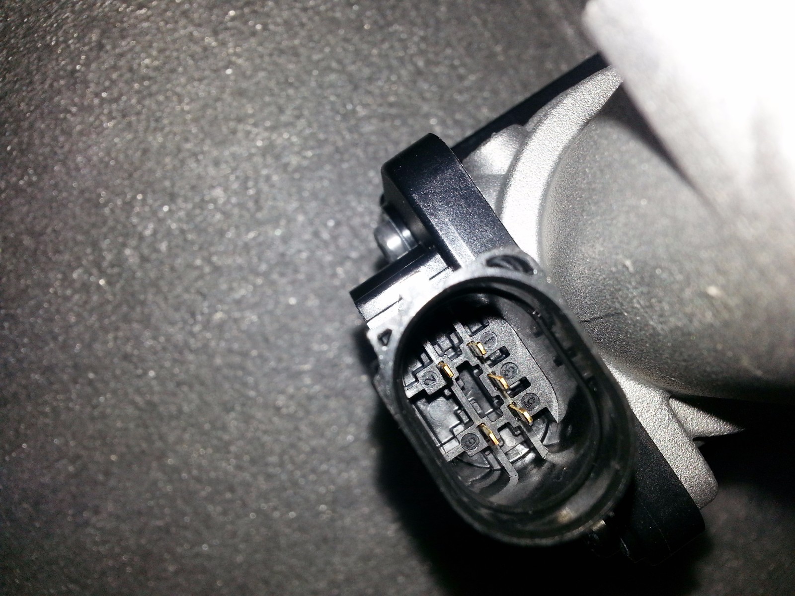 EGR Valve 1pc Gasket 1pc For Hyundai Tucson ix35 2.0 Diesel 2010 ...