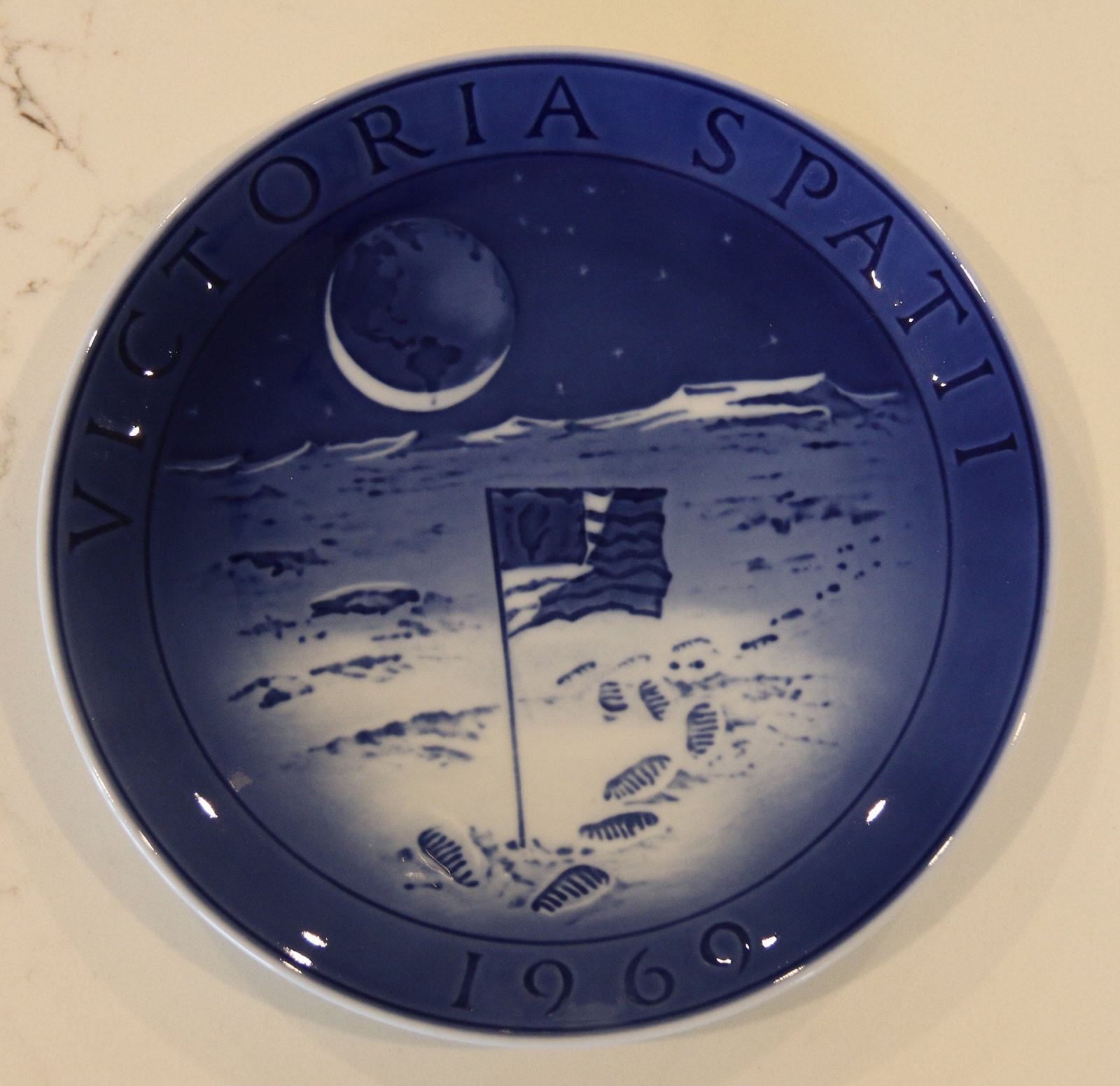 1969 Royal Copenhagen Victoria Spatii Plate -Commemorating First ...