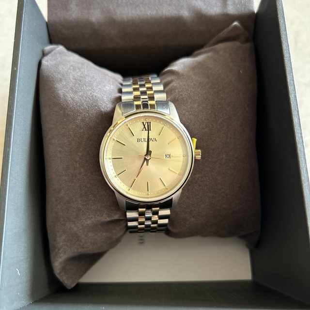 Bulova Women's Quartz Classic Calendar Gold Tone Dial Watch 32mm 98M133 ...