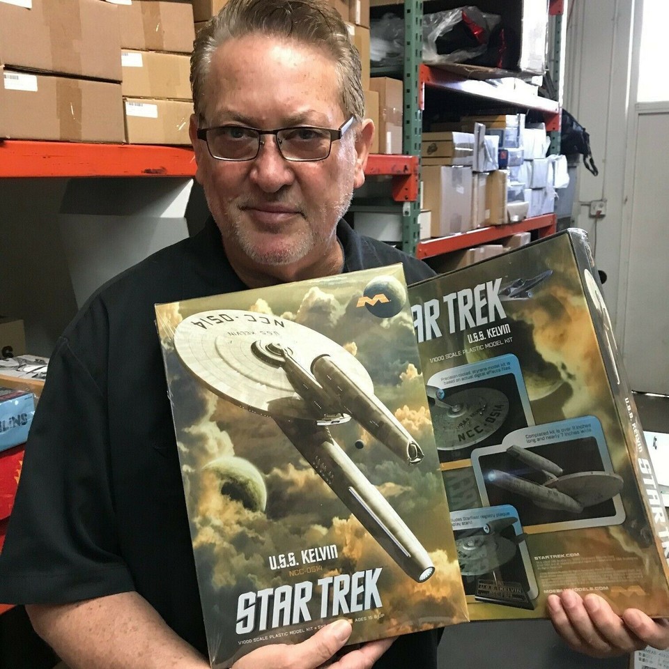 Star Trek U.S.S. Kelvin Starship 1/1000 Scale Model Kit ⭐SEALED⭐ ...