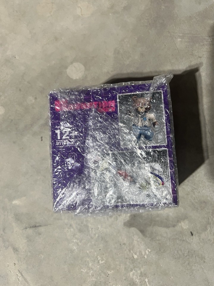 The Canvas Don Kanye West Graduation Brick Set Limited Edition Mini ...