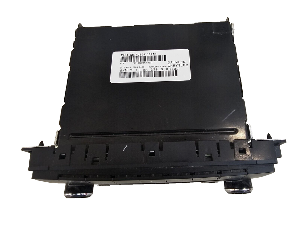 2007-2013 Jeep Wrangler Liberty Radio RES CD Player Sirius AUX MP3 OEM