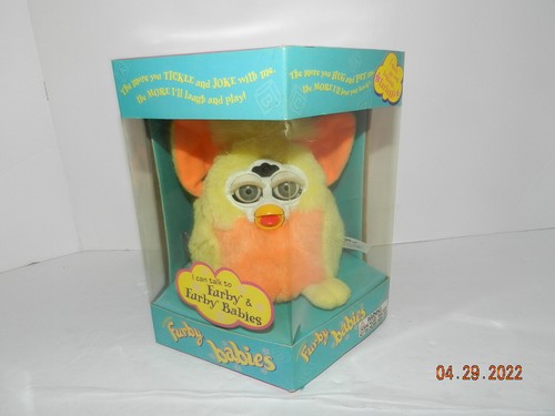 1999 FURBY BABIES chicken yellow orange w/gray eyes Tiger Electronics ...