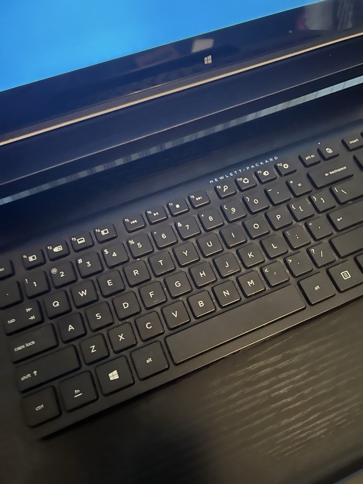 HP ENVY Rove Desktop-74D3LHL Original Touchsmart All-in-One Beats Audio ...