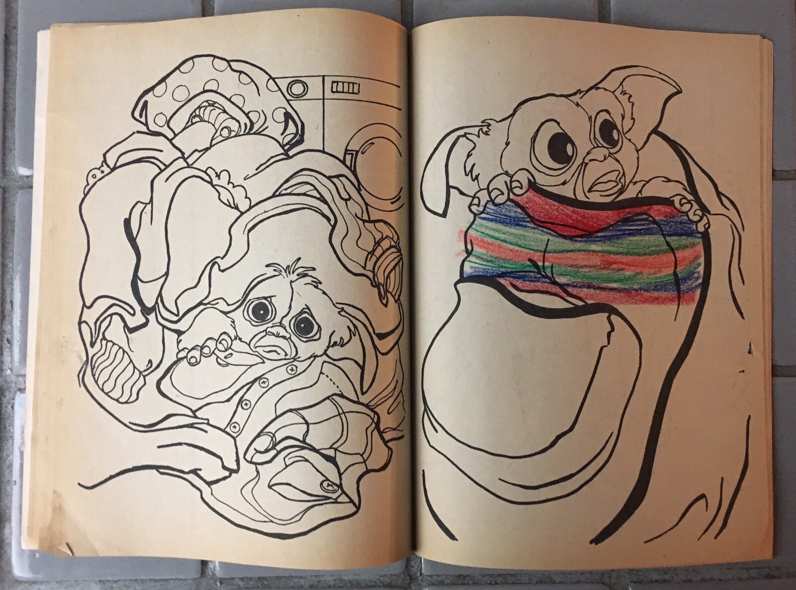 Vintage Gremlins Coloring Book (1985) Golden Gizmo Stripe Stephen ...