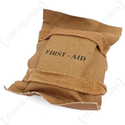 US Airborne First Aid Packet - Repro American Paratrooper Military D ...