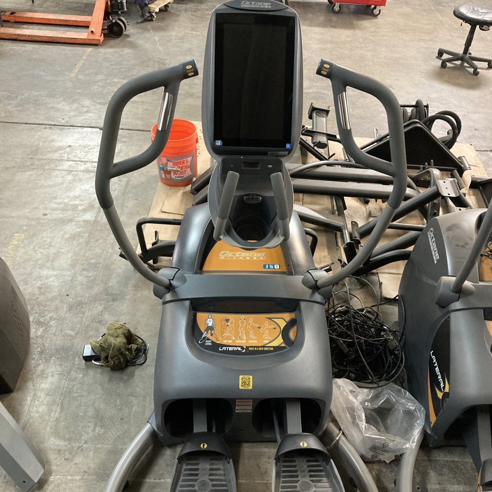 Octane Fitness PRO 4700 Elliptical Crosstrainer With Touch Screen | eBay