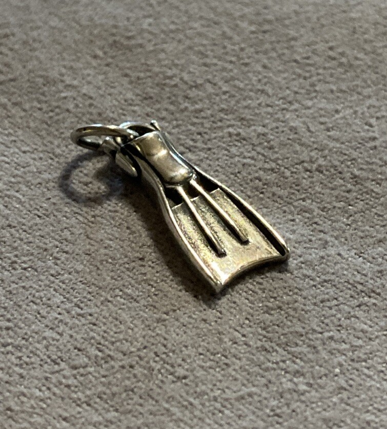 JAMES AVERY FIN FLIPPER SCUBA SNORKELING SWIM CHARM S… - Gem