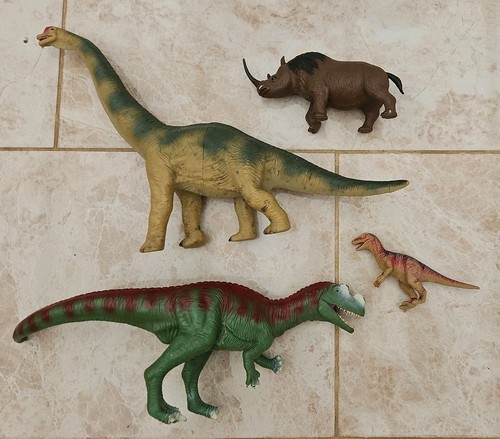 Job Lot Large Dinosaur Action Figures Bundle ELC AAA Ceratosaurus ...