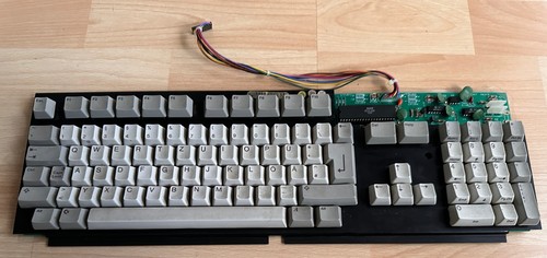 Hi-Tek Keyboard For Amiga 500 & A500 / Red-Green, Works #01 26 | eBay UK