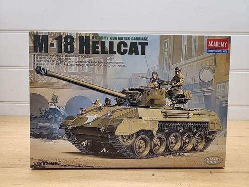 Academy Model kit 1/35 M18 Hellcat Tank Destroyer WW2 NOS 1997 #A ...