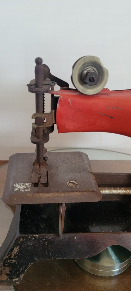 Vintage 1950s Red Little Princess Hand Crank Sewing Machine 325 | eBay