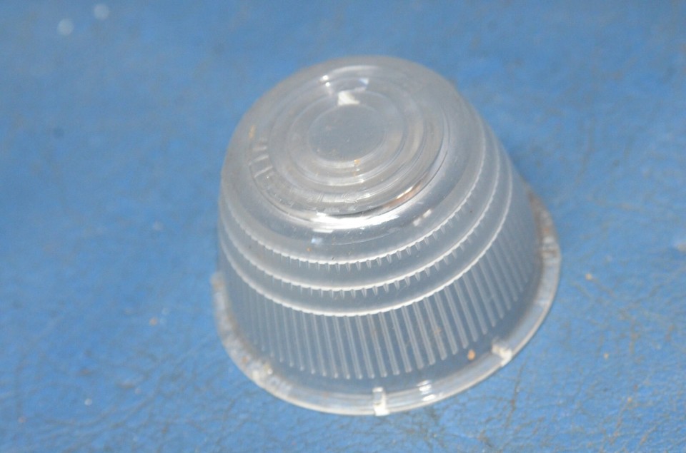 Vtg Yankee Turn Signal Backup Light Flat Top Beehive Lens Clear 2-1/2 ...