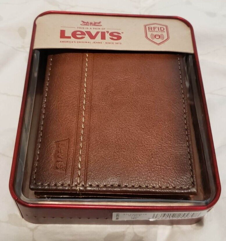 Levi%27s+Men%27s+Bifold+Leather+Wallet+Tan+31LP220018+RFID+Blocking for ...