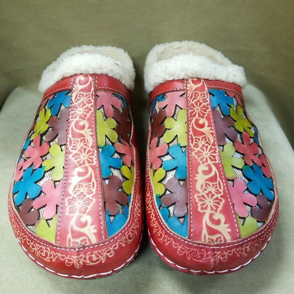 L’artist Spring Step Embossed Floral Sherpa Lined Clogs Slippers Women ...
