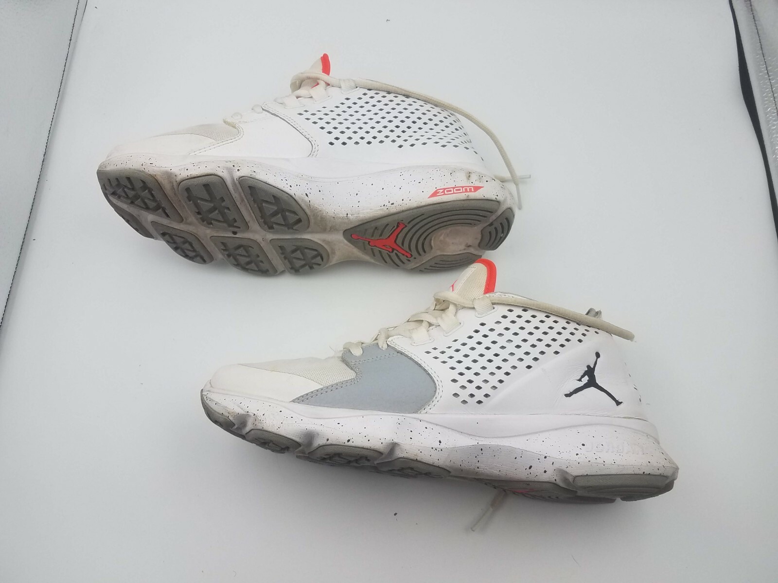 Men's Nike Jordan FLOW Basketball Shoe WHITE GREY Si… - Gem