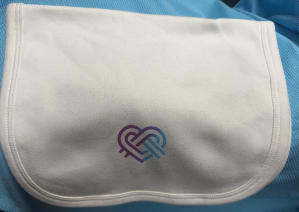 Cute Matching Baby Set - Blue String Bag & White Burp Cloth 2 Hearts ...