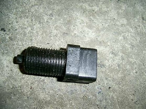 Mitsubishi Carisma II 1.8 GDI Bremslichtschalter 7700785258 | eBay.de