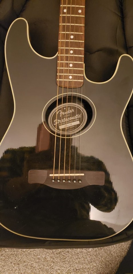 Fender Squier Stratacoustic Acoustic & Electric Guitar & Road Runner ...