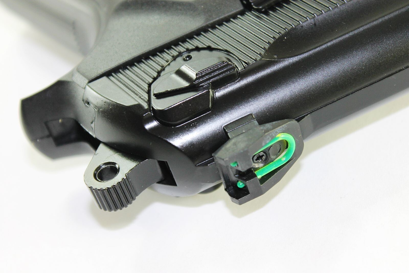 Win Gun CO2 Blowback Airsoft M9 Model WG 331 Fiber Optic Sights | eBay