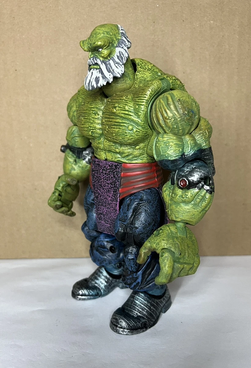 Maestro Hulk Figure