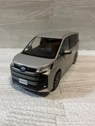 1/30 Noah NOAH Color Sample Minicar for Steel Blonde Metallic | eBay