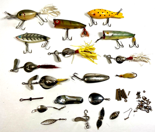 Vintage Fishing Lures & Parts Lot Chugger Bomber Dilley Cordell Arbo ...