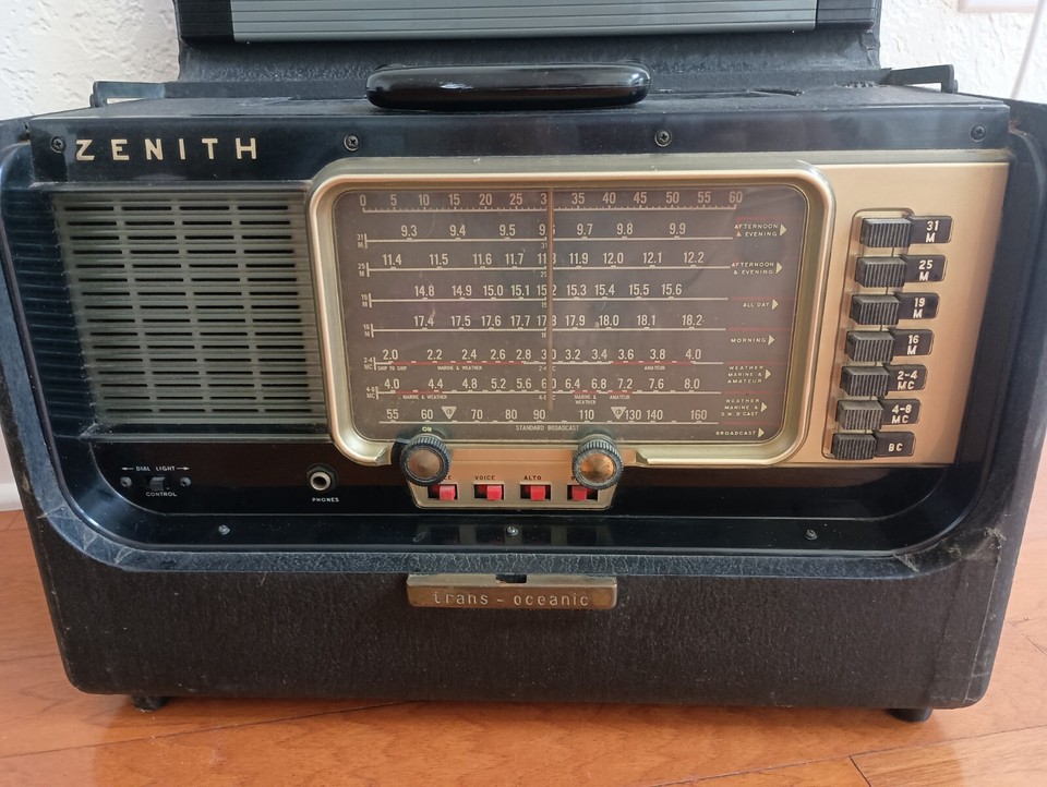 Vintage Zenith L600 Transoceanic Wave Magnet Radio for Parts or Repair ...