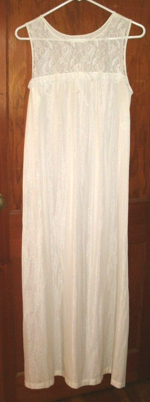 Vintage Peignoir Negligee Long 2 Piece Set Ivory And … - Gem