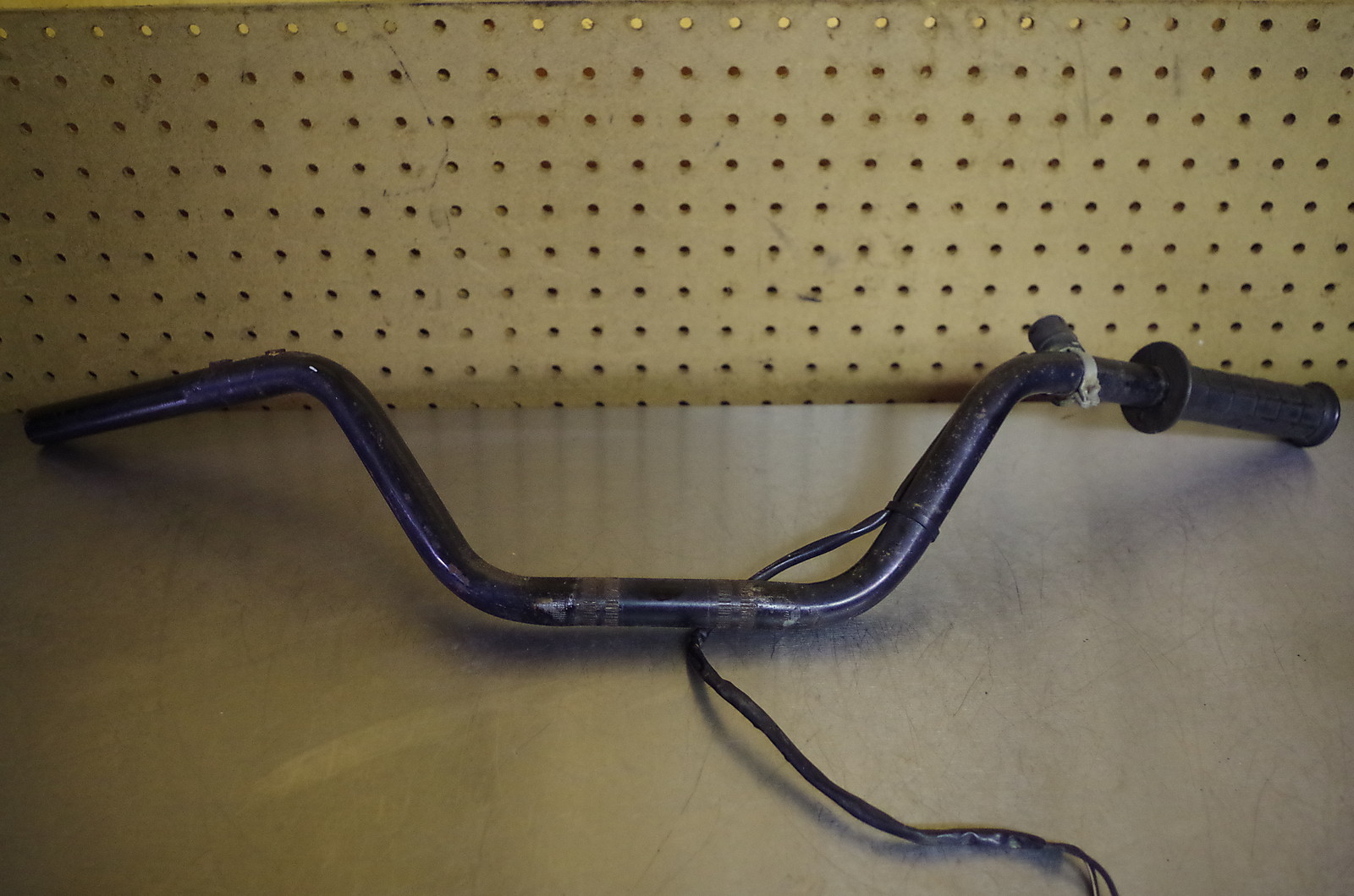 84 HONDA XR250R OEM HANDLEBARS HANDLE BARS XR250 XR 250R 250 R ENDURO ...