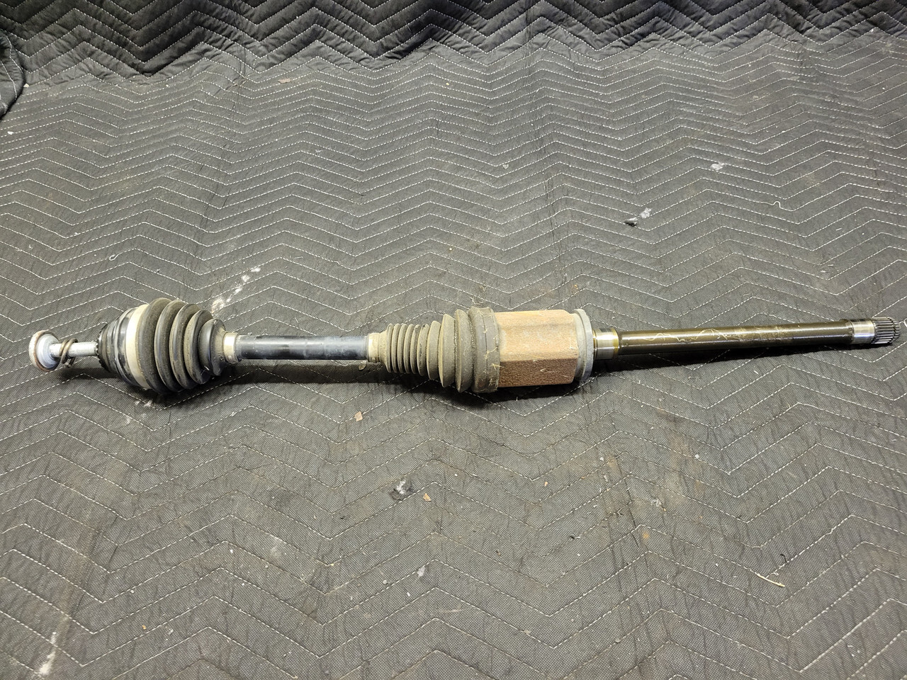 BMW F30/F31 3-Series Front Right Axle Output Shaft 31607597694 ...