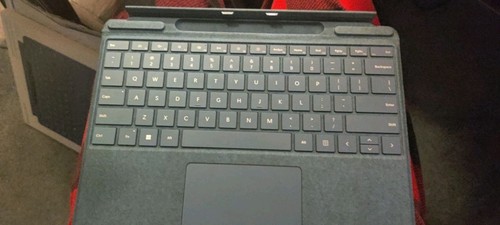 Microsoft Surface Pro Signature Keyboard 1864 Only For Pro 8,9,10 | eBay