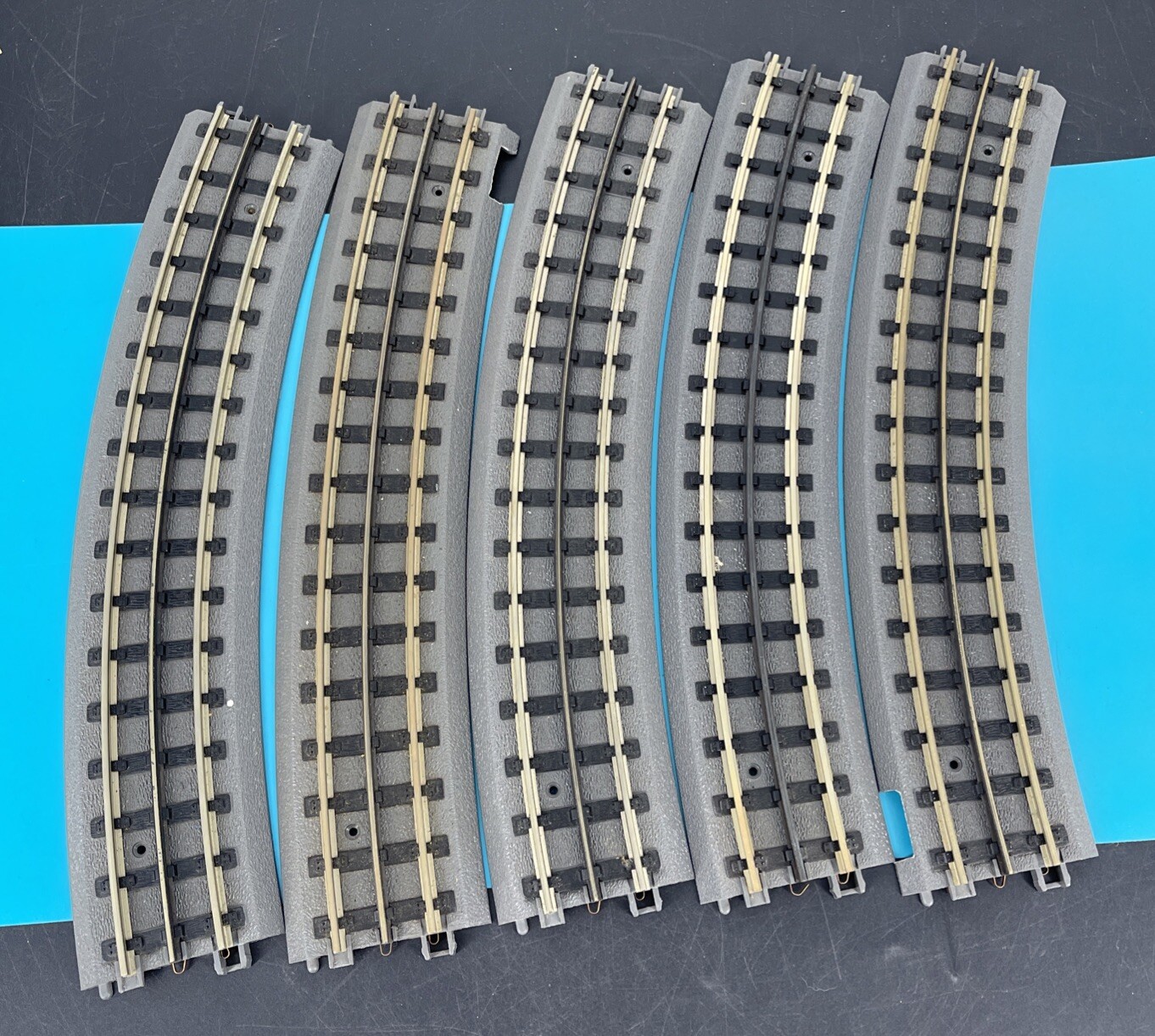 Used MTH # 40-1054 REALTRAX 0-54 Solid RAIL Half Circle 5 Pieces Good ...