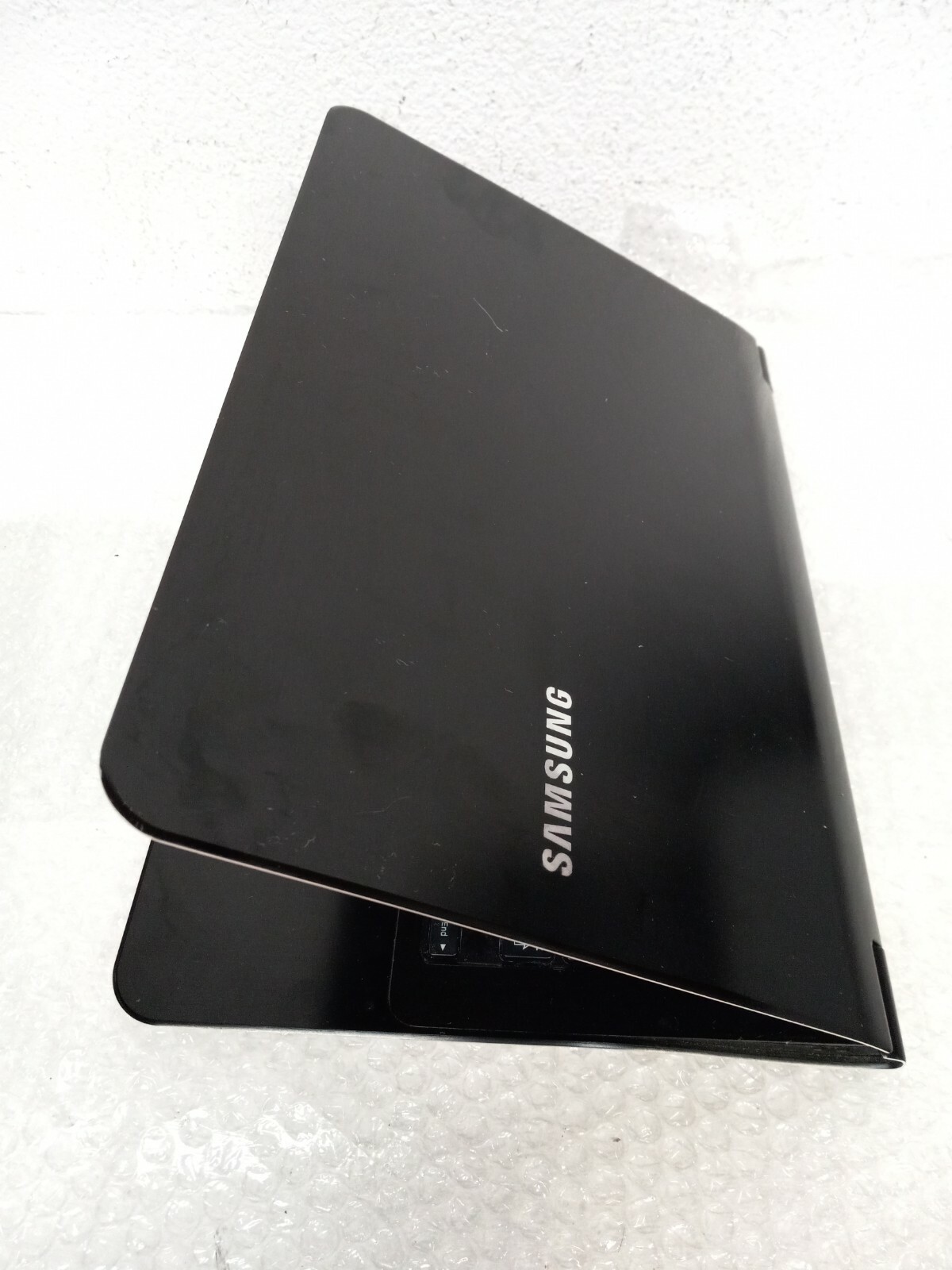 Samsung NP900X3A 14" Intel Core i5-2537M 1.4GHz 4GB 128GB SSD BT Win10 ...