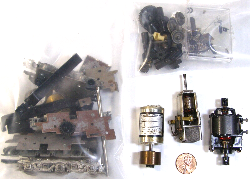Unknown Brand Model RR HO Train Parts & Accessories with Three Motors ...