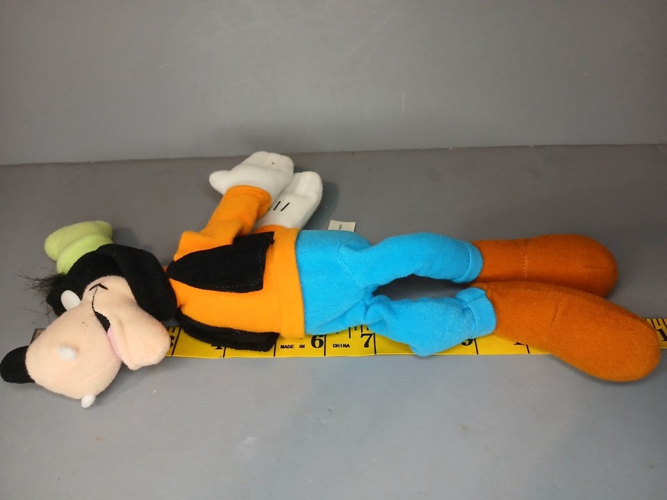 Disney Classic Characters Plush Lot Of 2 Mickey Mouse Goofy The Dog | eBay