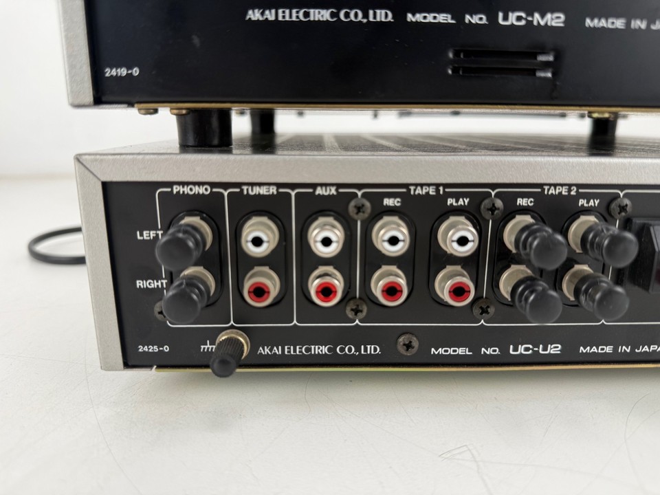 Akai UC-M2 Stereo Cassette Deck / UC-U2 Stereo Integrated Amplifier Set ...