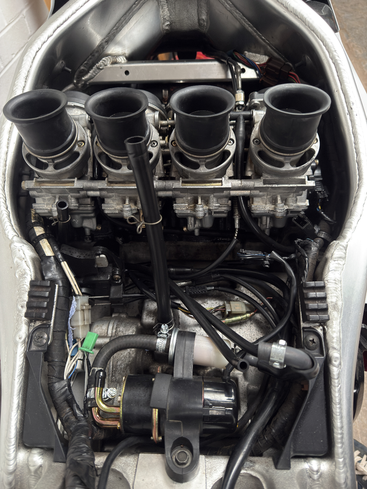 Yamaha R1 4XV 1998 Red & White | eBay UK